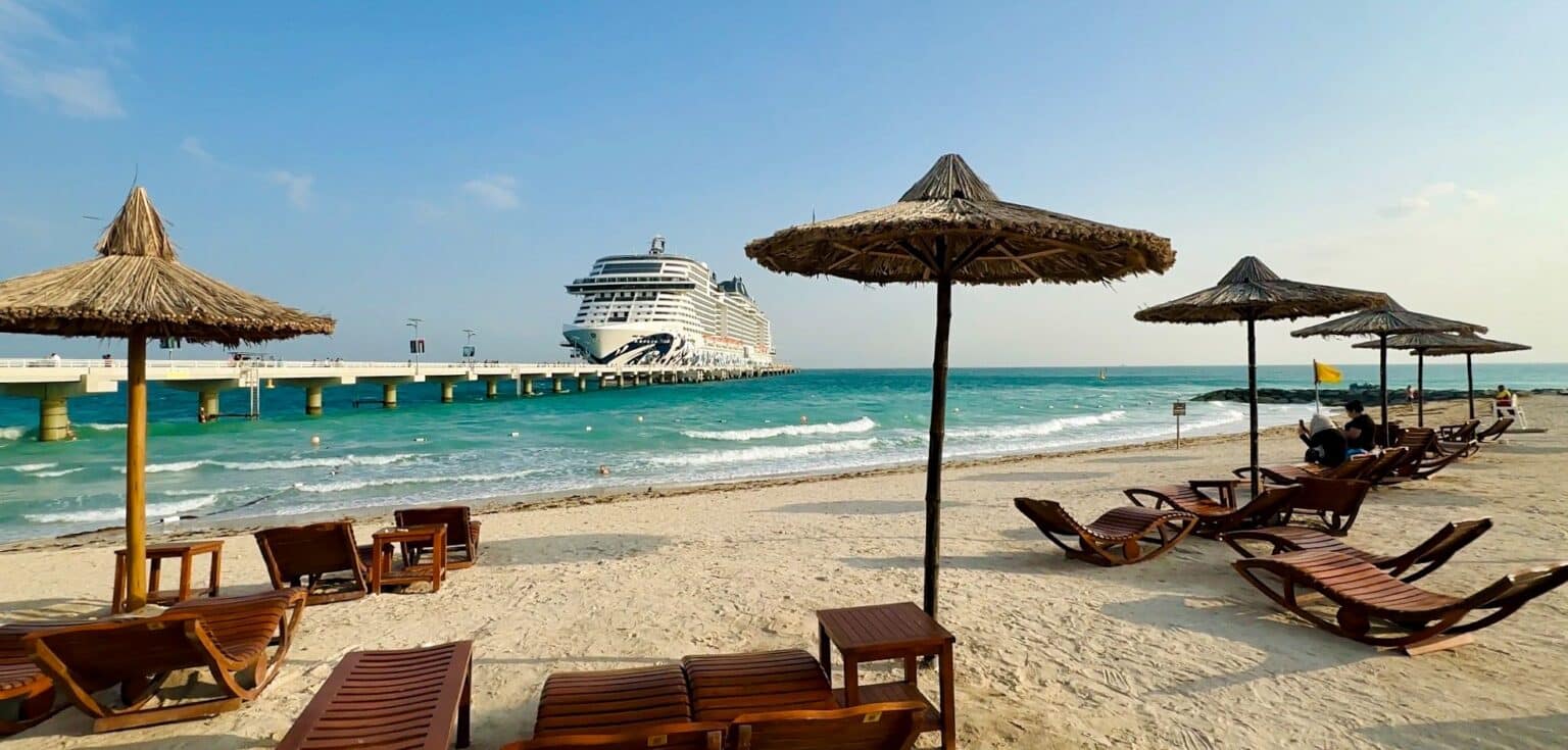 Cruzeiro no Oriente Médio: Dubai, Doha e Abu Dhabi - MSC Euribia - MSC ...